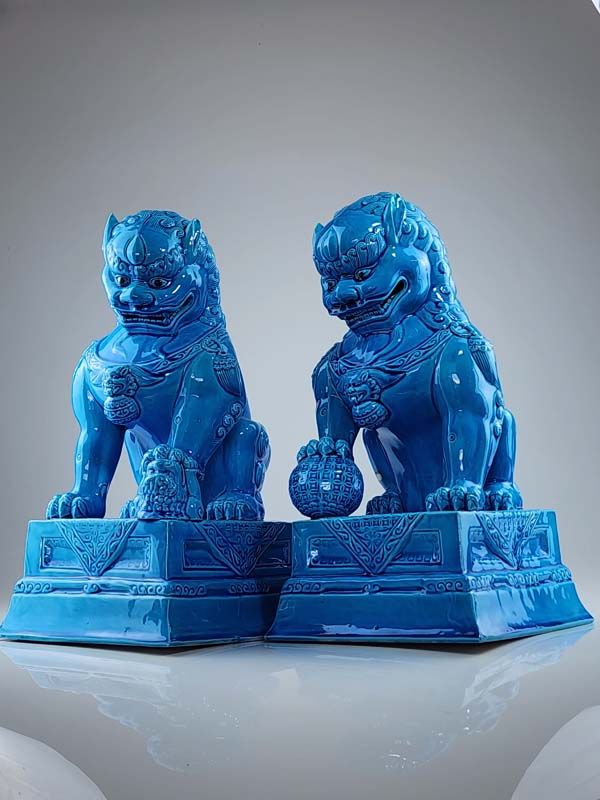 Asian items: Large Blue Chinese Foo Dogs